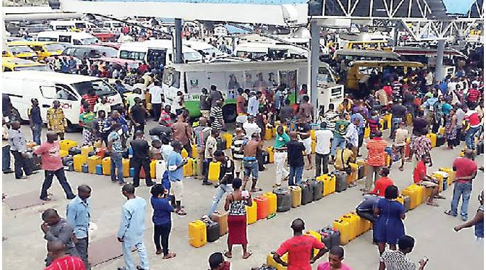 Petrol Price Soars to N900/Litre in Lagos, Others as Queues Resurface at Filling Stations ...