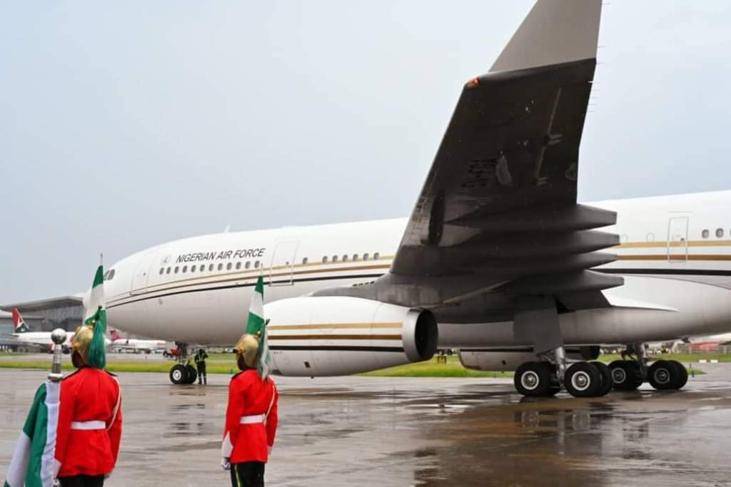 BREAKING: Presidency Unveils New Presidential Jet (Photos) — Akelicious