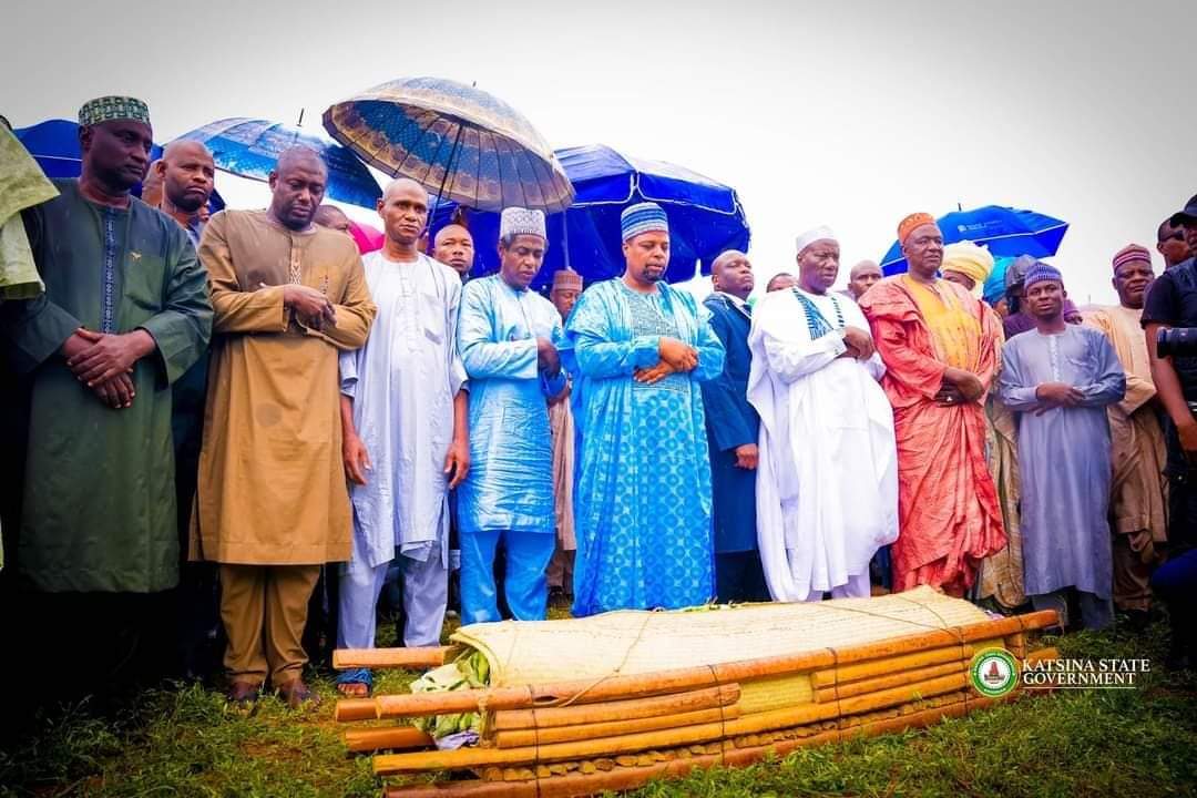 Prominent Nigerian Leaders Attend Funeral Of Hajia Aya Dada Yar'adua ...