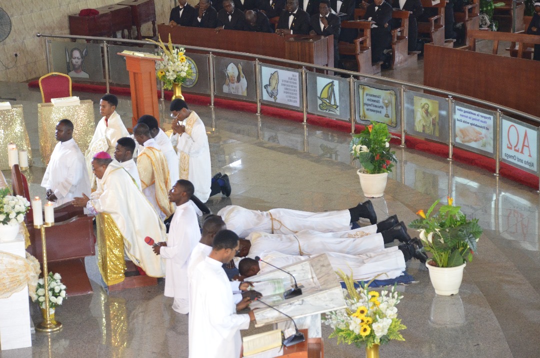 Catholic Diocese of Warri Suspends Priest Over Secret U.S. Marriage ...
