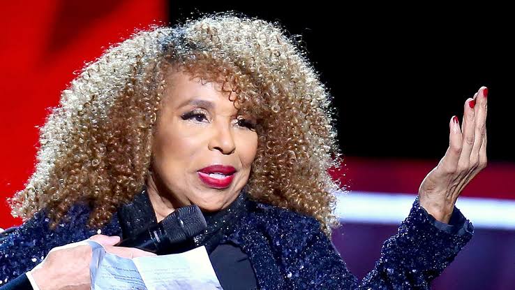 Grammy-Winning R&B Star, Roberta Flack Is Dead — Akelicious